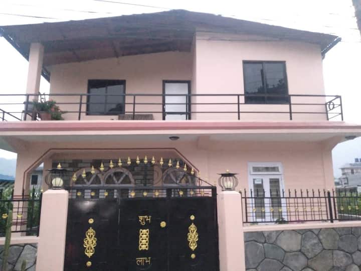 Cheerful 3 Bedroom Home In Peaceful Environment - Pokhara