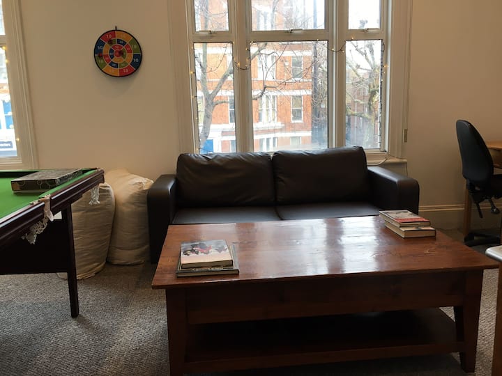 Flat In Shepherds Bush - Close To Tube, Amenities. - Londen