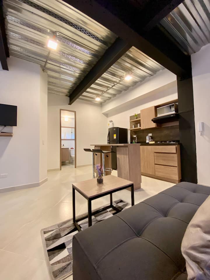 Comfortable Apt Near Laureles Park And Stadium. - Colombia