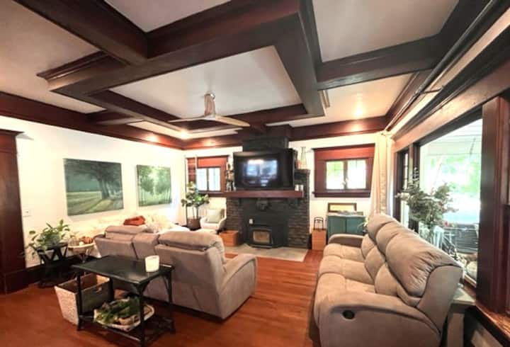 Gorgeous Craftsman Home Across From Bidwell Park! - Chico, CA