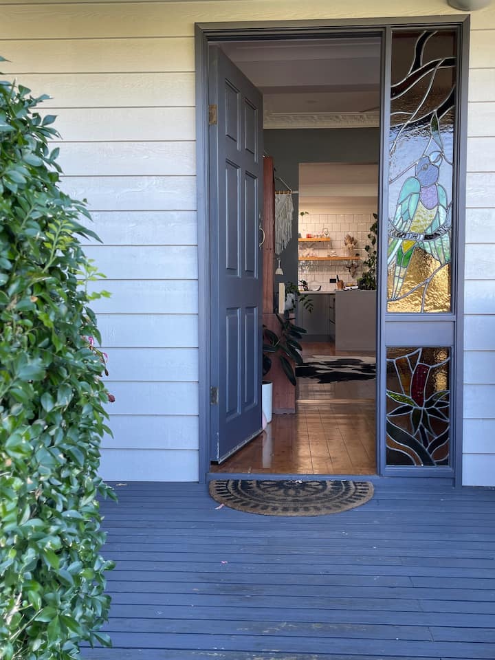 Ocean View Spa
Hideaway-late Check Out Available - Austinmer