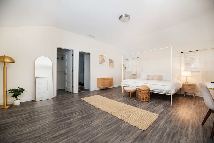 Private•cozy Villa Ranch•king En Suite-fast Wifi! - Piper Glen Drive – Charlotte