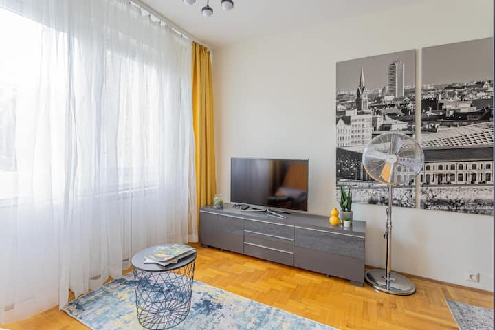 Parkside Beauty Apartment - Budapest