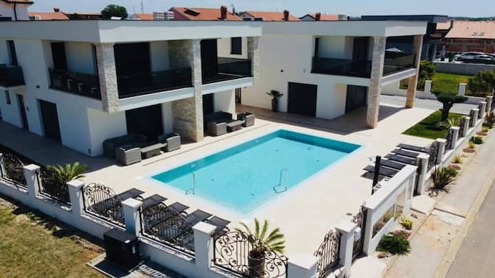 Umag Luxe House With  Pool, Bbg - Umag