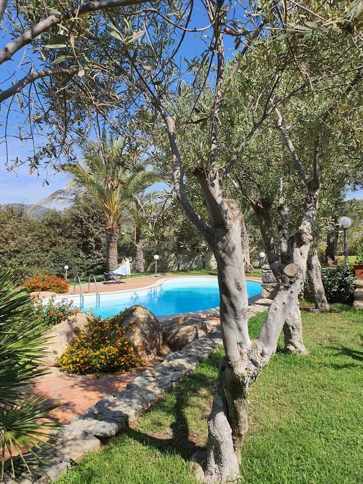 Villa Laura Fronte Piscina E Giardino Privato - Villasimius