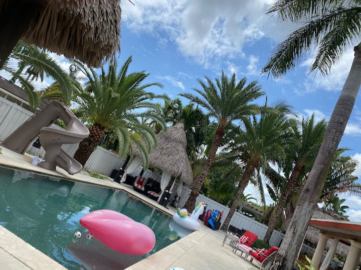 Luxeoasis:tropical Style Post-op Edition Zip 33165 - Kendall, FL