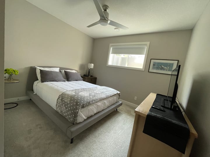Spacious 1 Bedroom Suite In Mahogany S.e. - Calgary