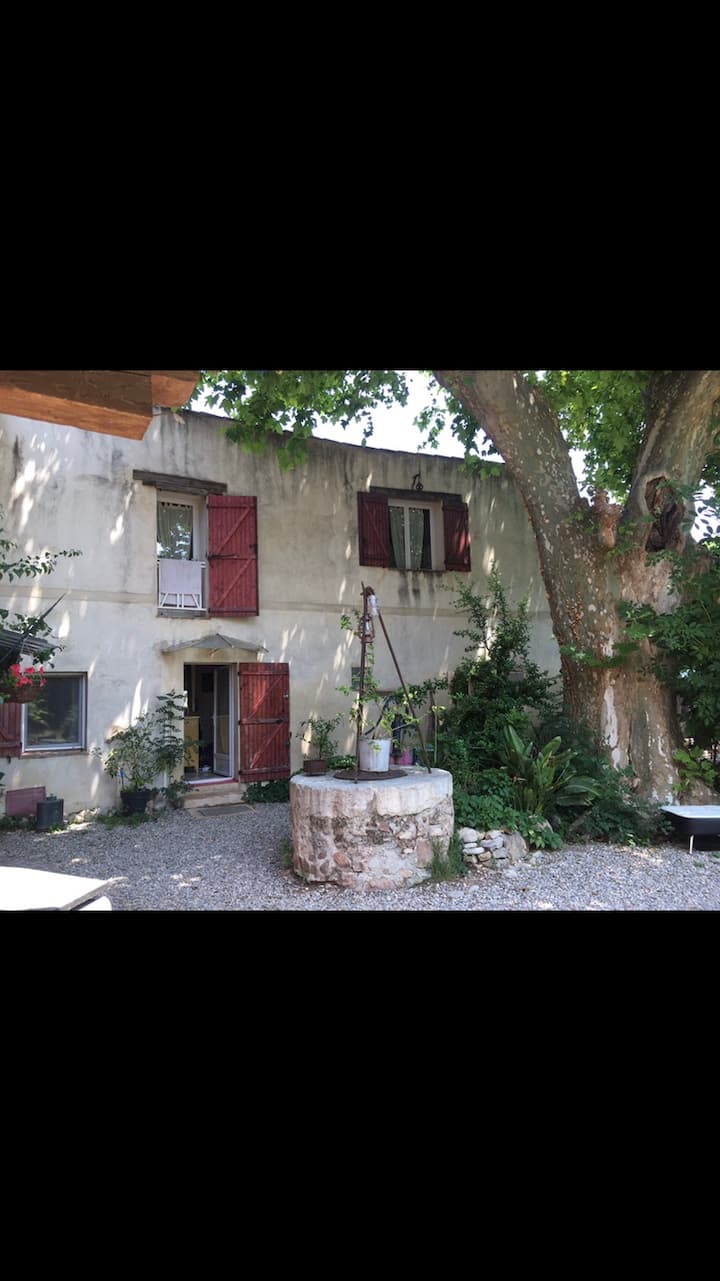 Maison Au Cœur D’un Hameau En Campagne - Cuers