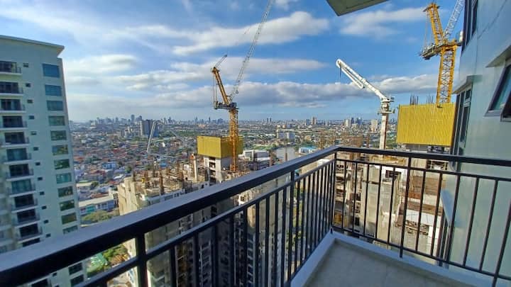 2 Bedroom Condo In Makati - Makati