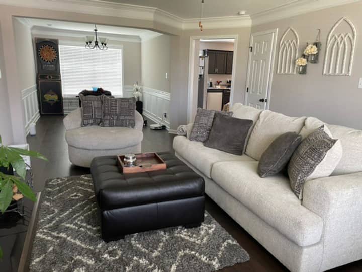 Stay In New House 15-20 Mins From Downtown . - 布萊恩