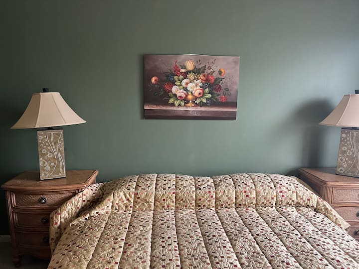 Cheerful 1-bedroom Home With Patio - Bolingbrook, IL