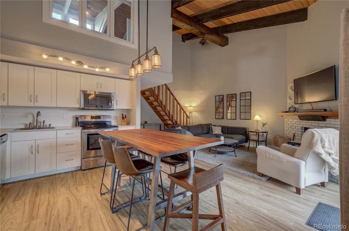 Modern 3-bedroom Condo In Steamboat - Steamboat Springs, CO