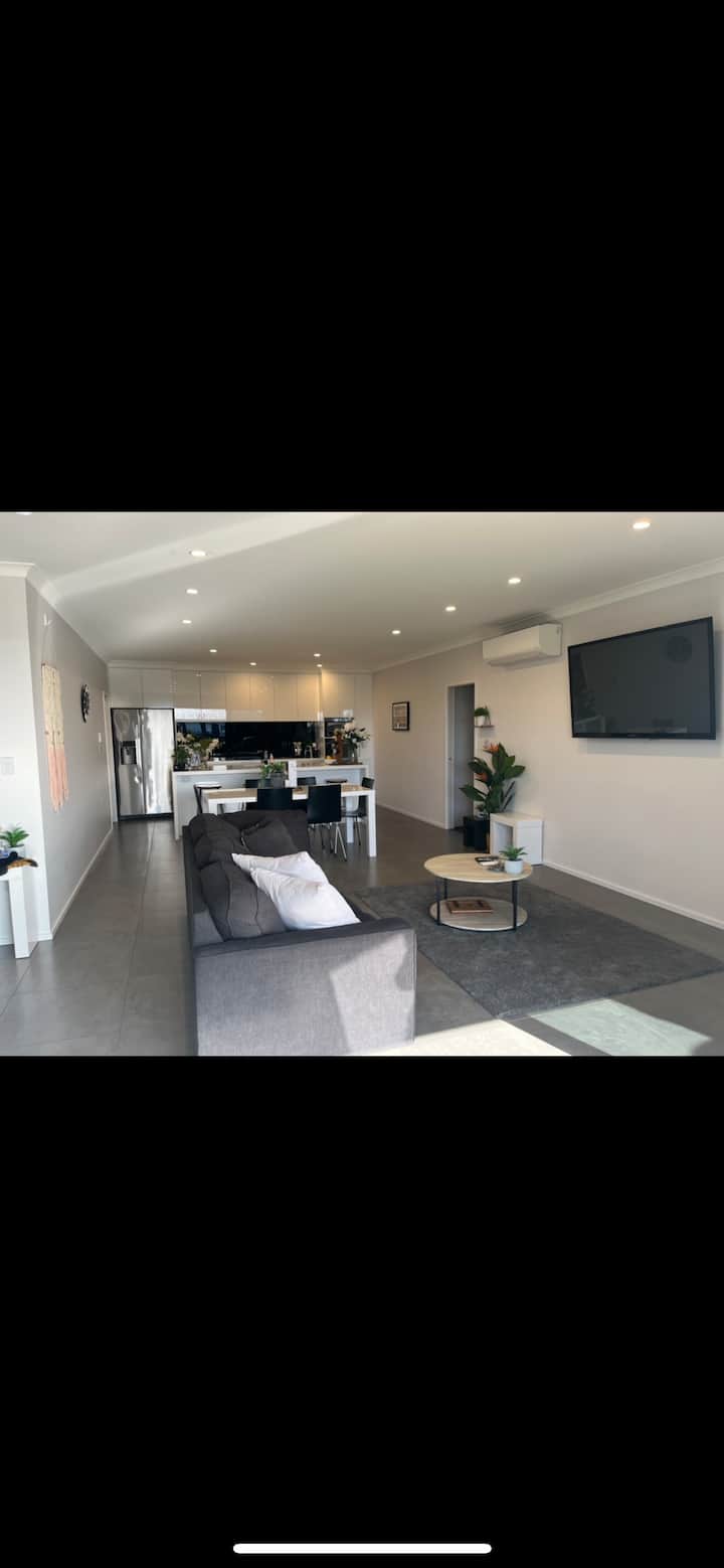 Te Awa Getaway
* 3+nights Receive Laundry Voucher* - ネーピア
