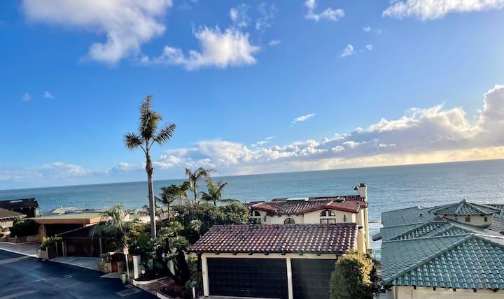 Beautiful Beach House 200ft To Sand - Laguna Beach, CA
