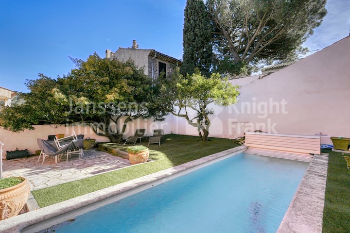 Agréable Maison De Village Avec Piscine - La Garde-Freinet