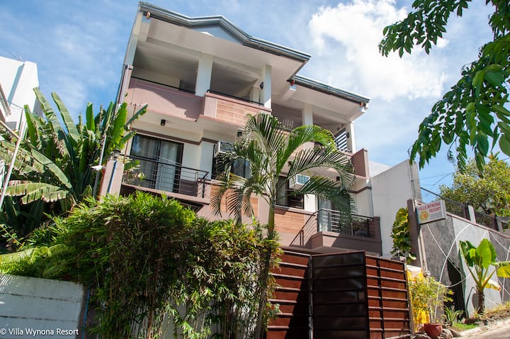 Serene Private Villa With Hot Spring Pools - Calamba