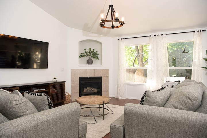 Relaxing Family 3br Near Village Shops & Fun - Meridian, ID