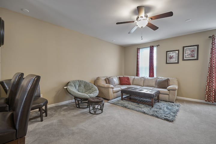 Cheerful New Construction Home W/pool #3 - Chesapeake, VA