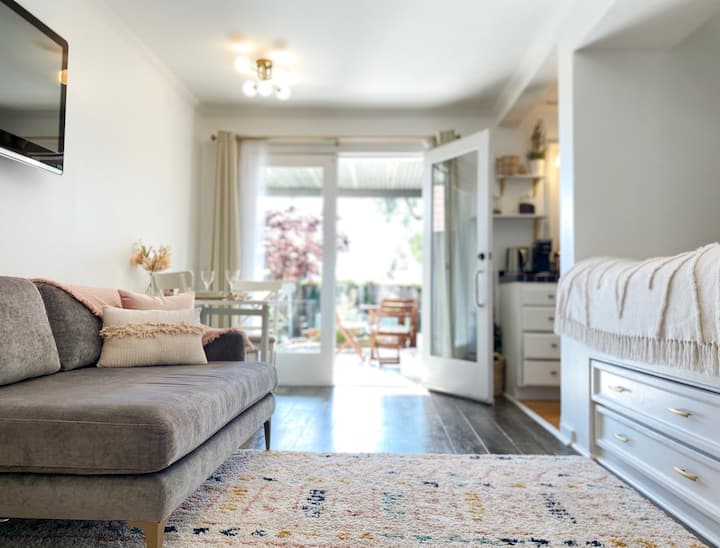 Cozy, Central Studio In Sunny Potrero Hill - San Francisco, CA