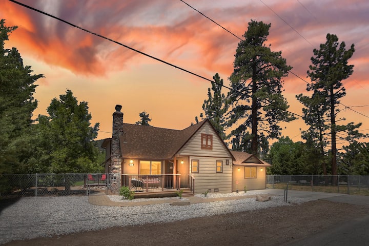 Golden Pines | Hot Tub + A/c + Dog Park + Xl Yard - Big Bear Lake, CA