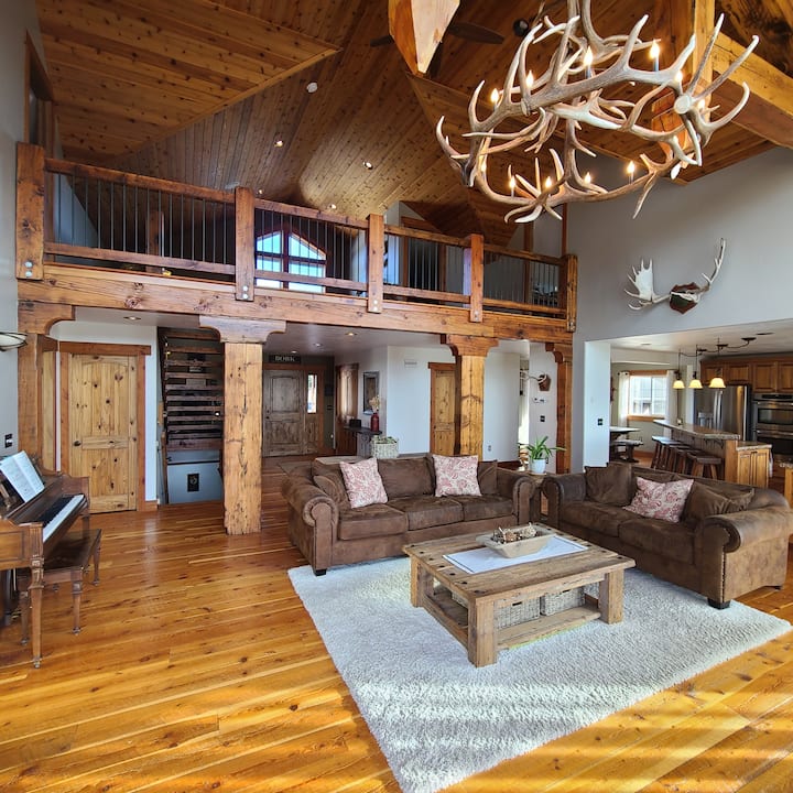 Rustic Montana Getaway - Missoula, MT