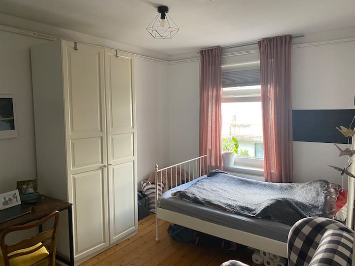 Schöne Altbauwohnung - Hamburg