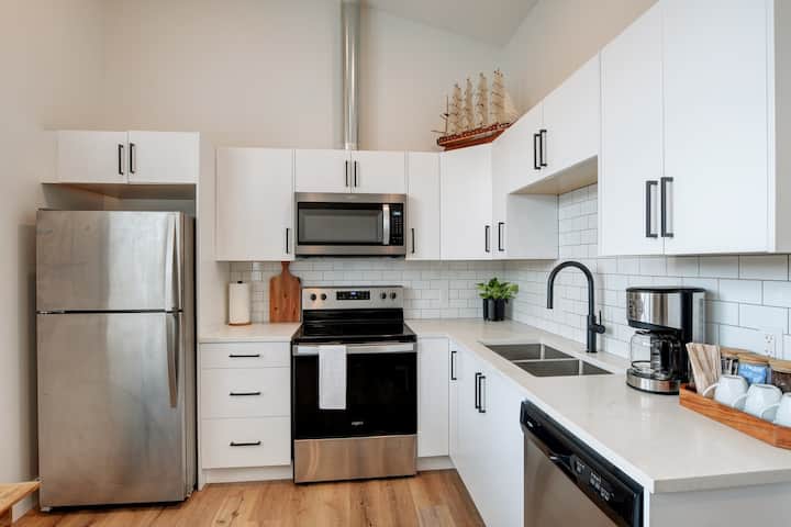 Enclave Escape - Brand New 2 Bedroom In Langford - Langford