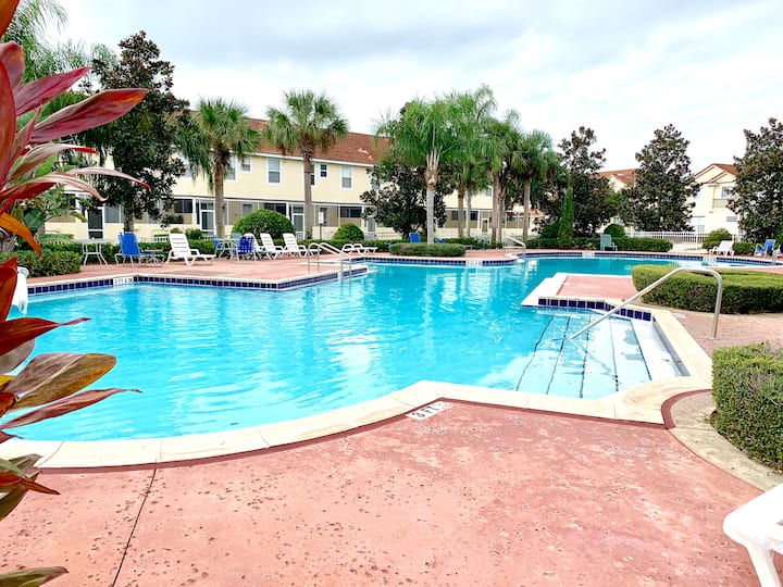 Fabulous 3 Bedroom Townhouse In Gated Community - Kissimmee, FL