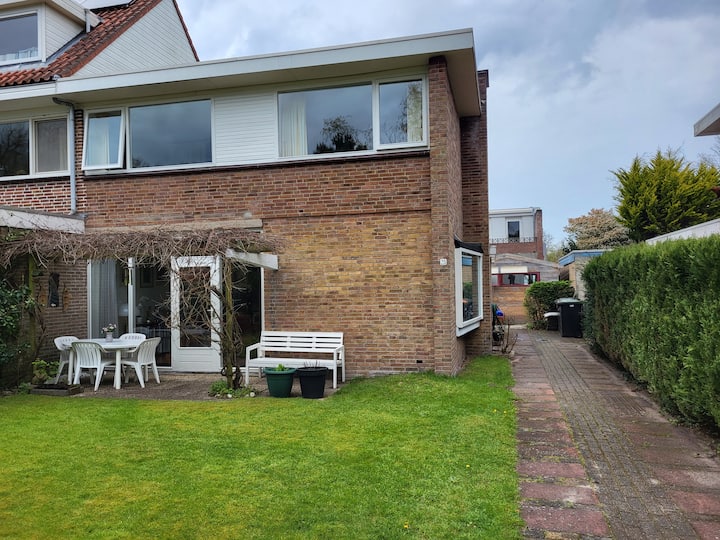 Gezellige Vakantiewoning In Bergen Nh - Bergen