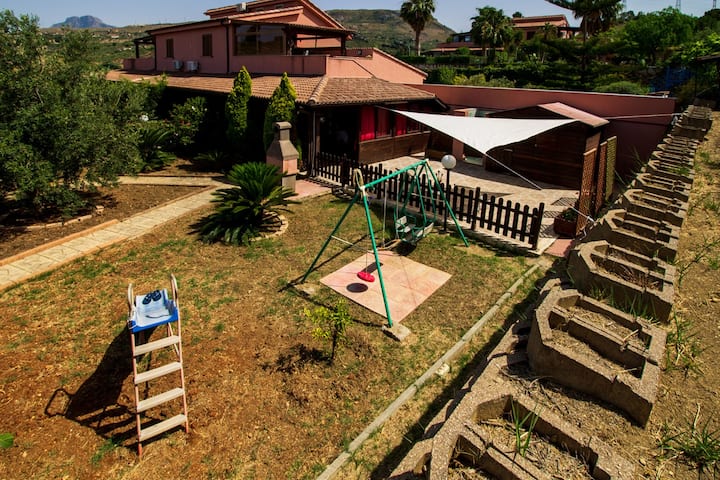 Villetta A Schiera Panoramica - Termini Imerese