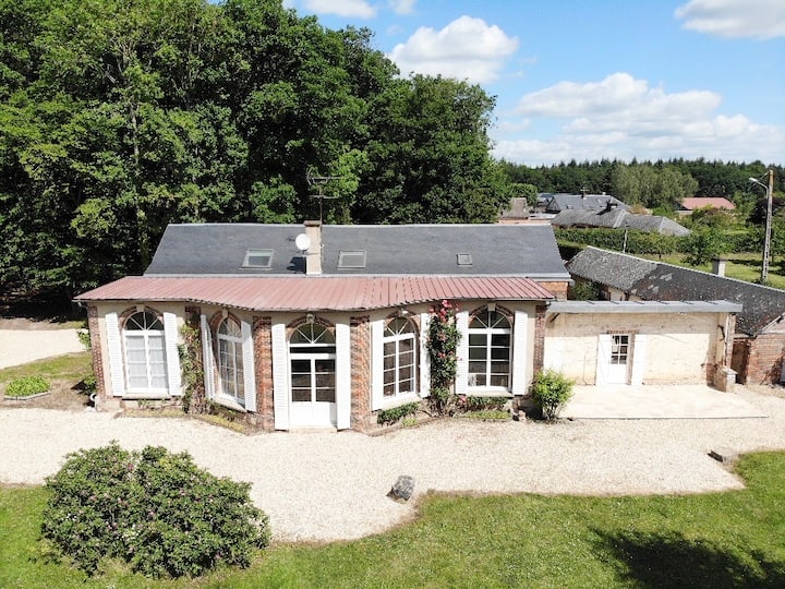 Maison De Caractère Rénovée Avec Cheminée - Évreux