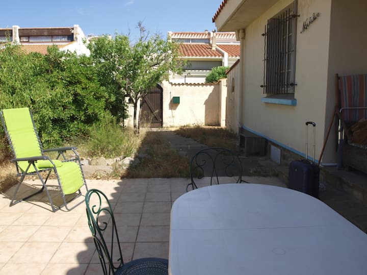 Maison Deux Chambres, Grande Cour, 3 Mn Plage - Port-la-Nouvelle
