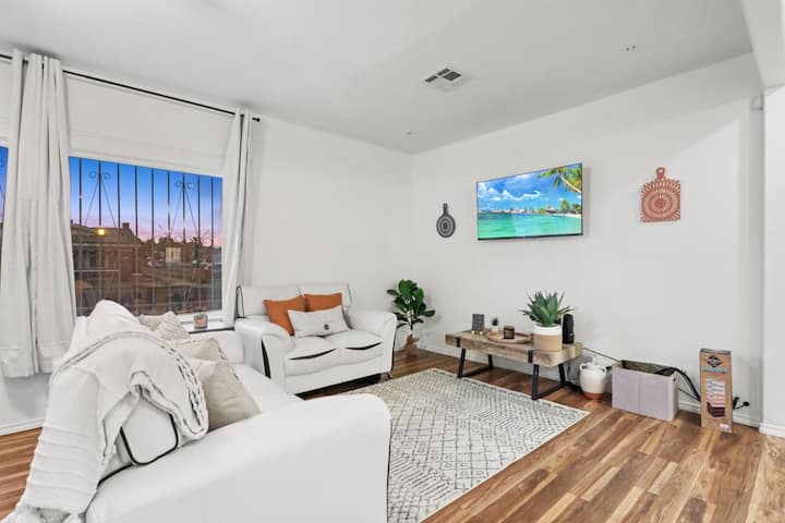 Cloud 9 - Remodeled Home With Refrigerated Air - El Paso, TX