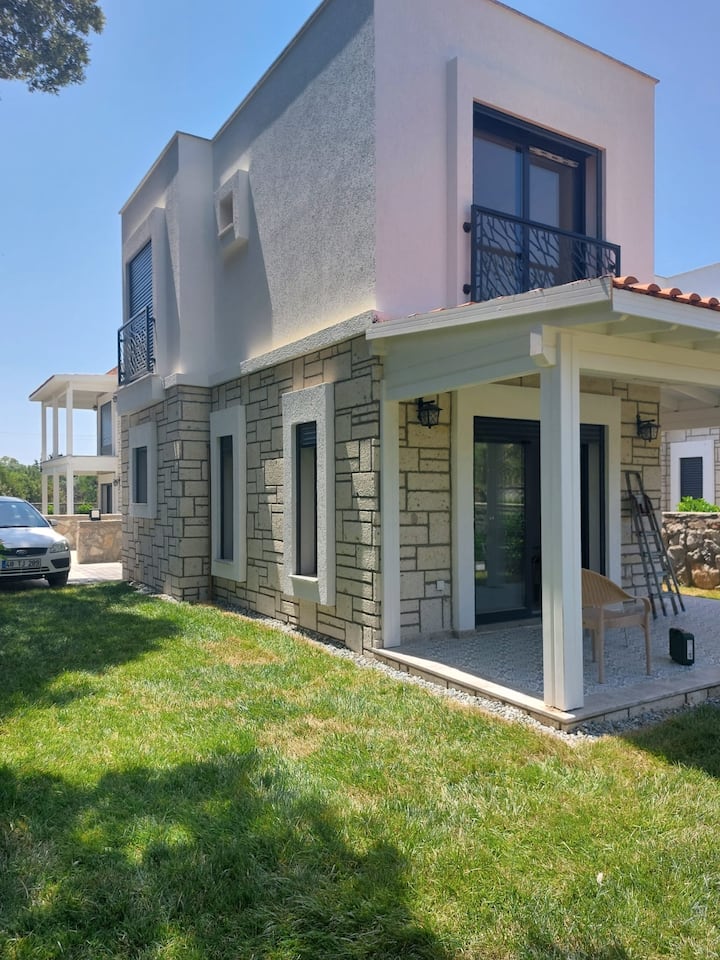 Gümüşlük’te Site Içerisinde Dubleks Villa - Yalıkavak