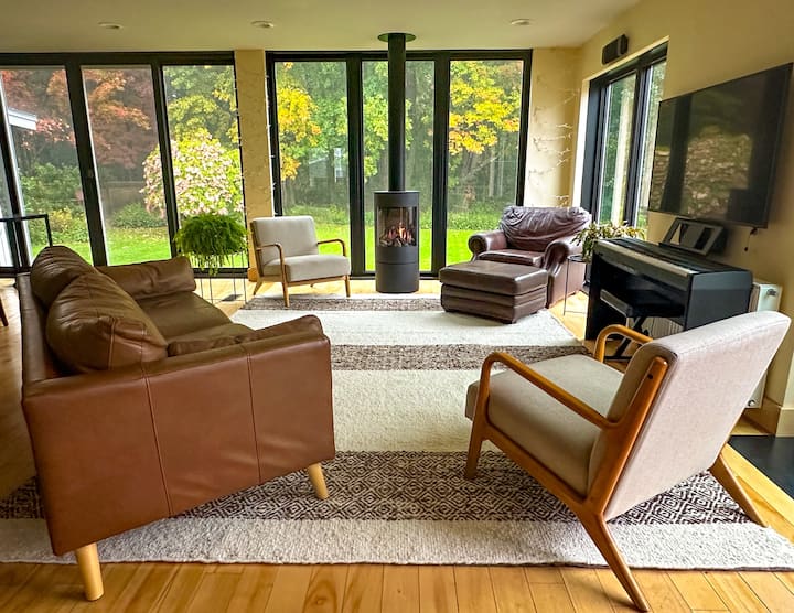 Bright, Modern Home Perfect For Friends And Family - Burlington, VT
