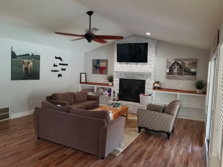 O.w.l. House - Sleeps 8 - Georgetown, TX
