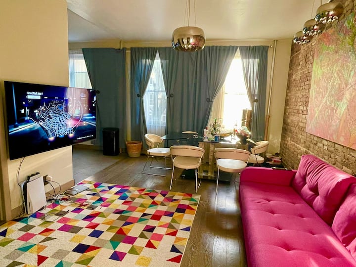Renovated Two Bedroom, Steps From The Subway - ニューヨーク