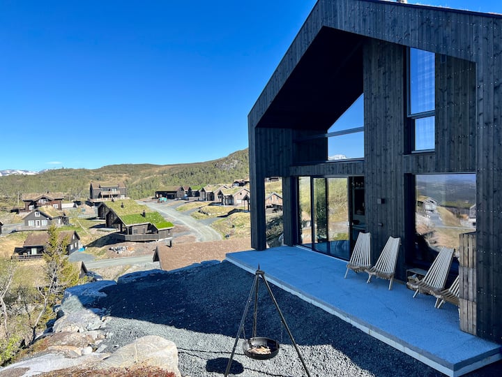 Modern cabin with stunning views and ski in/out - Cabins for Rent in ...