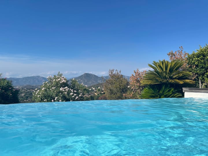 Superbe Villa Climatisée Vue Mer Et Montagne - Ajaccio