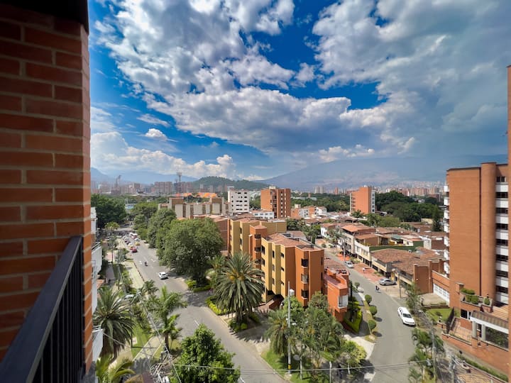Central Apt In Laurele With Beautiful Private View - Colombia