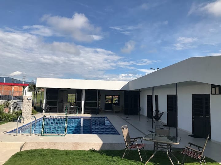 Casa Campestre Ibague - Capacidad 15 Pax Y Piscina - Ibagué