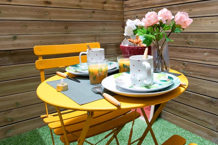 Ny-nice  Ac Studio+courtyard  1mnwalk To The Beach - Nice