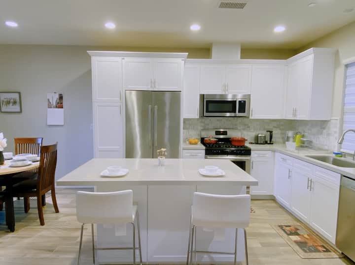 Cozy Condo In Irvine 20min From Disneyland - Irvine