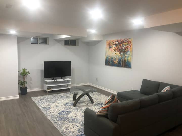 Adorable 1-bedroom Space With Free Parking... - Niagara Falls