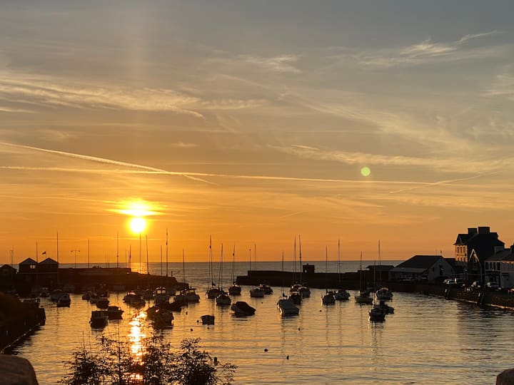 Aberaeron Island House - Panoramic Harbour Views - Aberaeron