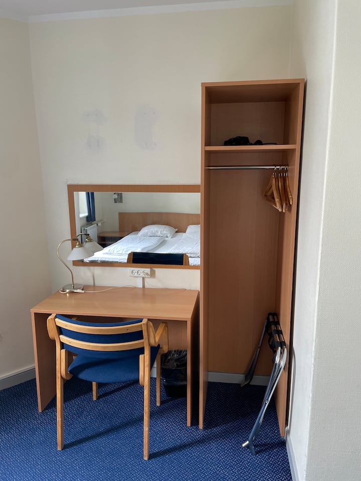 Cheap 1-room Hotel Room - Copenhagen