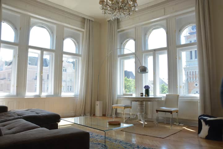 Luxury Apartment With Amazing View In The Center - Budapest
