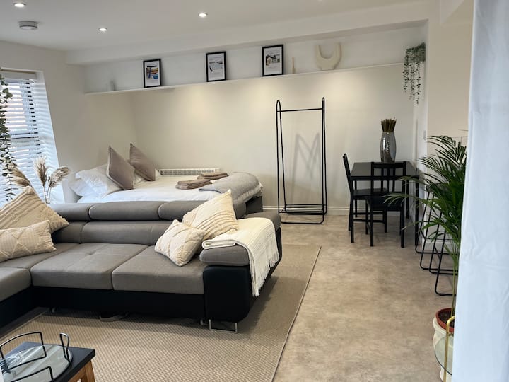 Studio Apartment - Sunsets And Sea Views - Clevedon