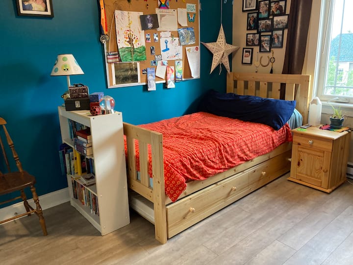 Cheerful Private Room & Bath With Patio And Yard - Halifax
