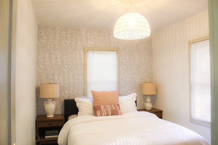 Charming 2-bedroom Cottage In The Catskills - Monticello, NY